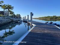 China Customized LLDPE Floaters Floating Dock with 15-20 Years Lifespan and 275kg/square Meters Load Capacity for Marine Docking Solutions for sale