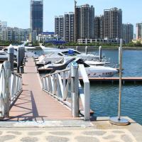 China Marina Aluminum Gangways Ramps Floating Dock Pontoon Ship Walkway Advanced Versatile Solutions For Marine Access for sale