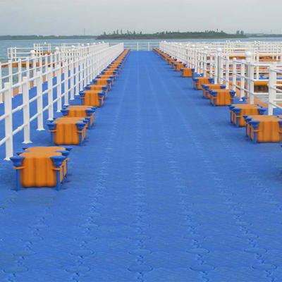 China Removable Modular Floating Pontoon Low Maintenance HDPE Plastic And EPS Foam for sale