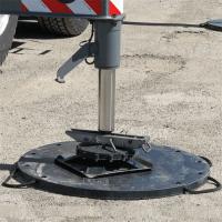 China 48 Inch Portable Round Polyethylene Plastic Antislip Truck Crane Outrigger Pad for sale