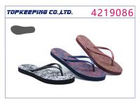 China PE Womens Thong Slippers Basic White And Black for sale