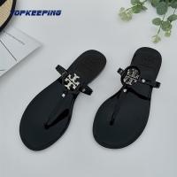 China New Custom Pretty Fashion Female Flat Slippers 64022000 for sale