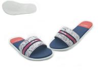 China Summer Sandal Rhinestone Adult Sliders For Woman for sale