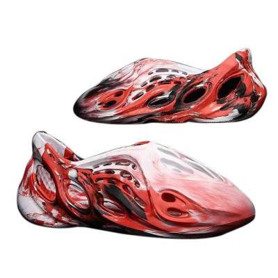 China Regular Fit Summer Beach Casual EVA Mens Yeezy Clogs for sale