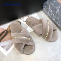 China EUR36 - 41 Warm Furry Luxury Fur Slippers For Women for sale