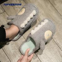 China Tear Resistant Indoor Plush Fur Slippers For Lady for sale