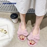 China Custom Womens Plush Fur Slippers With Shock Absorbing Midsole for sale