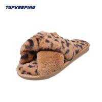 China Indoor Flat Heel Womens Fluffy Slides Size EUR36 - 41 for sale