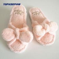 China Anti Slip EVA Sole Womens Fuzzy Slipper With Grid Bottom for sale