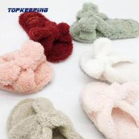 China Anti Slip EVA Sole Womens Fuzzy Slipper With Grid Bottom for sale