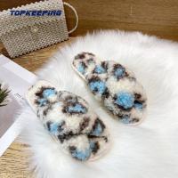 China 1D0037 Fluffy Opening Toe Flat Lady Winter Fashion Slipper With Strap for sale