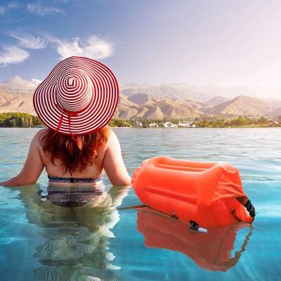 China 28L Triathlon Swimming Buoy 190T Nylon Inflatable Float With Dry Bag for sale