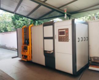 China 2000Kg Hotel Restaurant Food Waste Grinder Composting Machine for sale