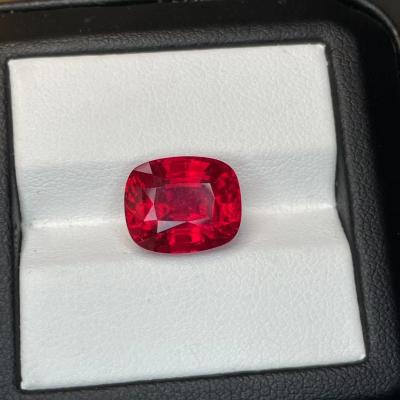 China Red Lab-Created Sapphire Gem for Necklace - 9 Mohs Hardness, 2040°C Melting Point, Custom Jewelry Stone for sale