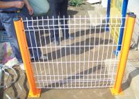 China Easily Assembled 50*200 V Mesh Security Fencing for sale