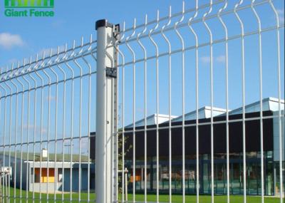 China 3D Triangular Bending Wire V Mesh Security Fencing 2.43m Height 50x100mm Mesh for sale