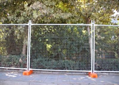 China Easy Relocate 65*150mm Temp Construction Fence for sale