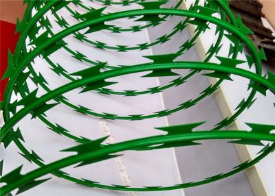 China Hgmt 2.5mm Steel Razor Wire PVC Coated Green Barbed Wire for Fence Panels Livestock Security for sale