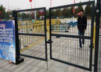 China Green Powder Coated Welded Metal Garden Fence Gate 2m-8m Width with Anti-Theft Lock and Rust Resistance for sale