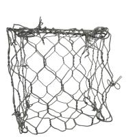 China Zinc Coating Gabion Mesh Fence 200mm Galvanized Retaining Wall Systems 80x100mm for sale