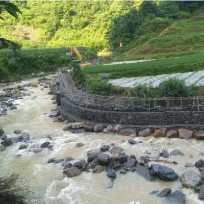 China Galfan Gabion Box 60x80mm Mesh High Corrosion Wire Fence System 2m for sale