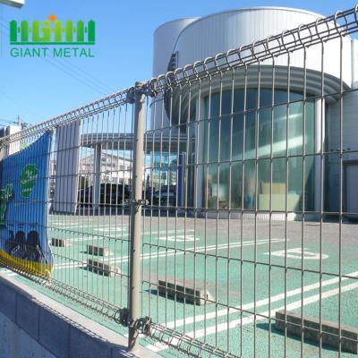 China Decorative 50x200mm Welded Wire Garden Fence Heavy Duty Galvanized Panel 3.0-5.0mm Wire for sale