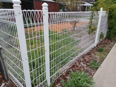 China Triangle Black Steel Bending Roll Top Fence Hot Dipped Galvanized for sale