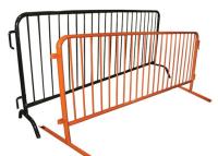 China Powder Coated H1.5m Portable Crowd Control Barrier with 1.2-2.0mm Tube Thickness and Multiple Foot Options for sale