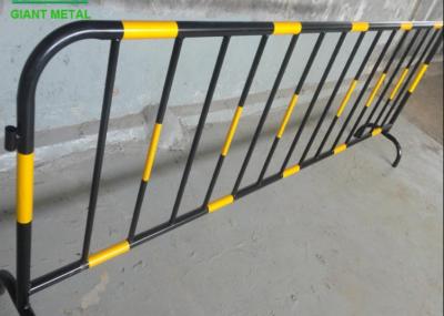 China ISO9001 Heavy Duty 1.1x2.1m Crowd Barrier Fencing with 35mm Bottom Tube and Hot Dip Galvanized Finish for sale