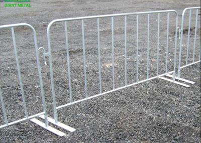 China 2.4×1.5m Heavy Duty Galvanized Crowd Control Barrier with Detached Flat Feet - 32mm Frame, 200mm Picket Spacing for sale