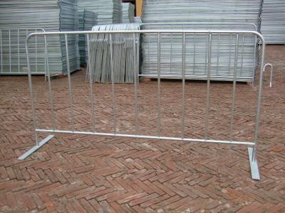 China Heavy Duty Pedestrian Temporary Crowd Barrier Fencing 0.9m Height with 2m Length and Hot-Dip Galvanized Finish for sale