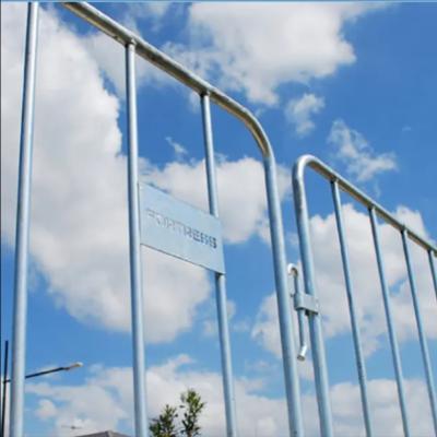 China Portable Folding Aluminum Crowd Control Barrier 1.2x2.1m Steel PVC Event Fence for sale