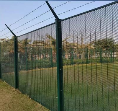 China Y-Shape Airport Security Fencing 5mm Wire Diameter 50x200mm Mesh Hot Dip Galvanized for sale