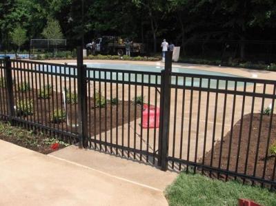 China ISO9001 Certified Waterproof Decorative Aluminum Fencing - 1.5-3m Lengths, 1.2-2.5mm Thickness, 10-Year Guarantee for sale