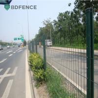 China Bus Stop V Mesh Security Fencing Queue Management 1.8m Height Galvanized Steel for sale