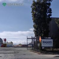 China Minimalist Tubular Steel Fence Contemporary 1.5m-2.4m Height Hot Dipped Galvanized for sale