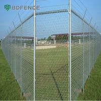 China Galvanized Chain Link Tennis Court Fence Netting 2m-6m Height 50mm Mesh Opening for sale