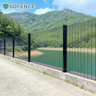 China Top Spikes Clear View Anti-Climb Anti-Cut Steel Mesh 358 Fence Panel with Powder Coating Easily Assembled for Perimeter Security for sale