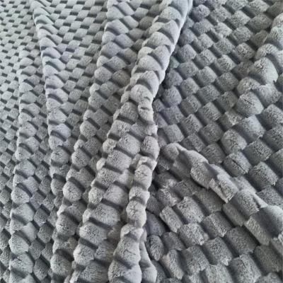 China Custom Color Fluffy Faux Fur Fabric 200gsm Soft Upholstery Material High Static Resistance for sale