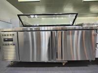 China 2 Doors Desktop Salad Bar Refrigerator with Double-temperature  2~8℃/-6~-15℃ for sale