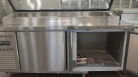 China 110V/60HZ 2-Door Stainless Steel Counter Chiller for Commercial Kitchen Refrigeration for sale