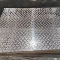 China 3000/5000 Series Chinese Manufacturer Supply 5 Bar & Diamond Aluminum Checker Plate Aluminum Sheet for sale