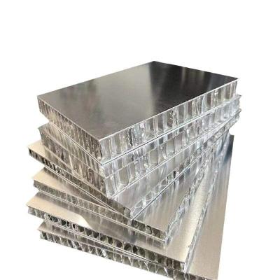 China Aluminum Honeycomb Ceiling Panel 3003 Core 7-50mm Thickness Lightweight Fireproof Wall Panel 1220x2440mm for sale