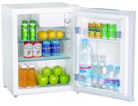 China Personal Table Top Mini Fridge Foamed Door Drain Water Auto Evaporation for sale