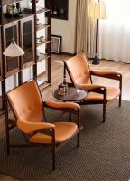 China Mid-Century Modern Solid Wood Leather Lounge Chair Designer Lazy Chair for sale