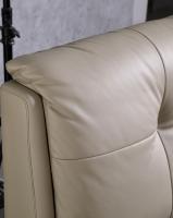 China Italian Minimalist Double Zone Buckle Soft Bed Italian Style Hotel Furniture for sale