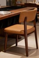 China Mid-Century Modern Solid Wood Dining Chair Scandinavian Minimalist Design for sale