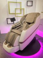 China Luxury intelligent massage chair ，suitable for living room ，bedroom for sale