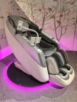 China Zero gravity luxury space cabin massage chair for sale