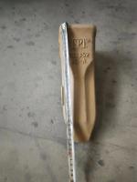 China 1U3352RC-A Rock Chisel  Excavator Bucket Teeth J350  Replacement for sale